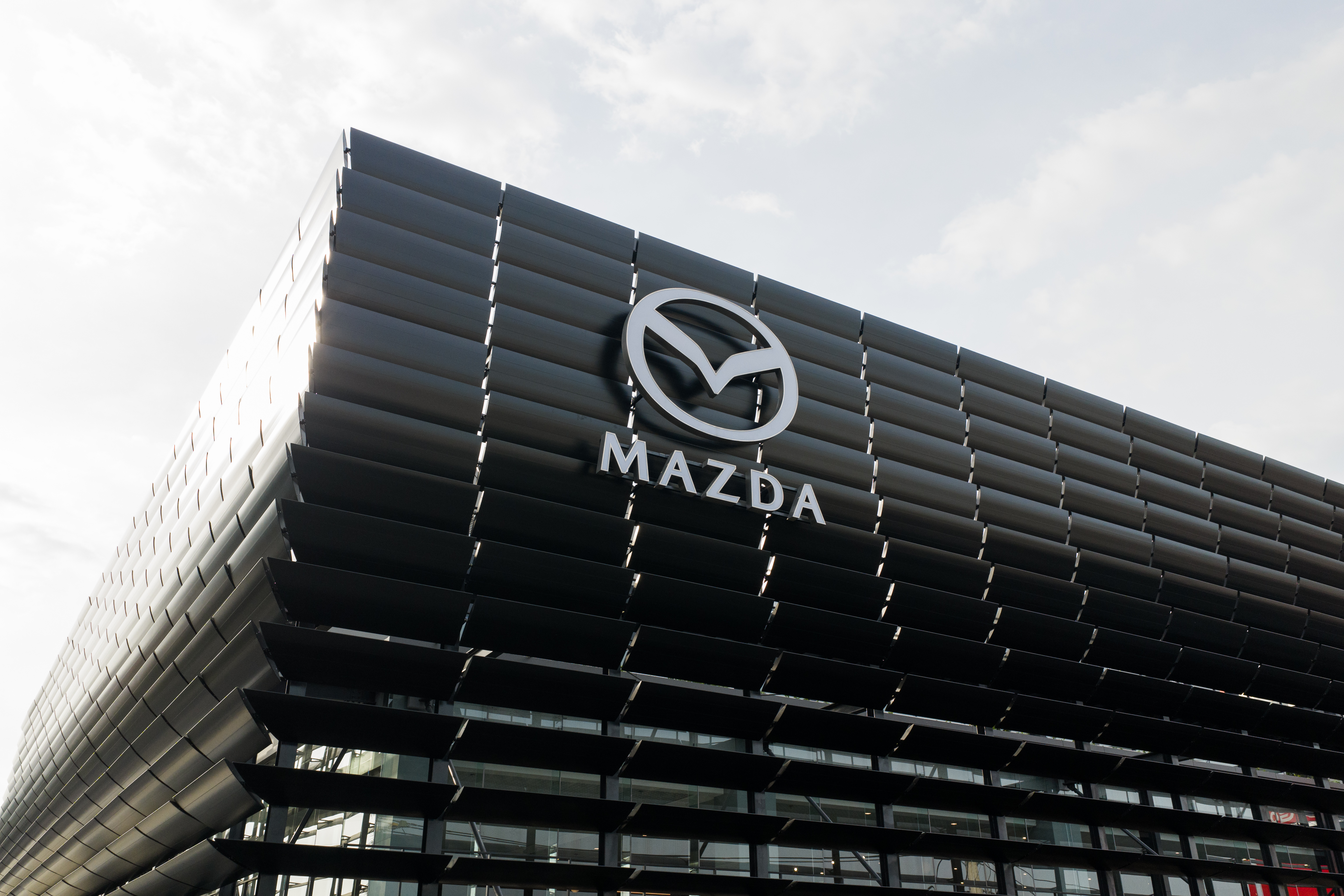 Website chính thức hãng xe Mazda | Mazda Long Biên