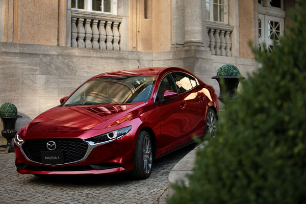 NGHỆ THUẬT CHẾ TÁC ĐẤT SÉT THỔI HỒN VÀO THIẾT KẾ XE MAZDA | Mazda Việt Nam